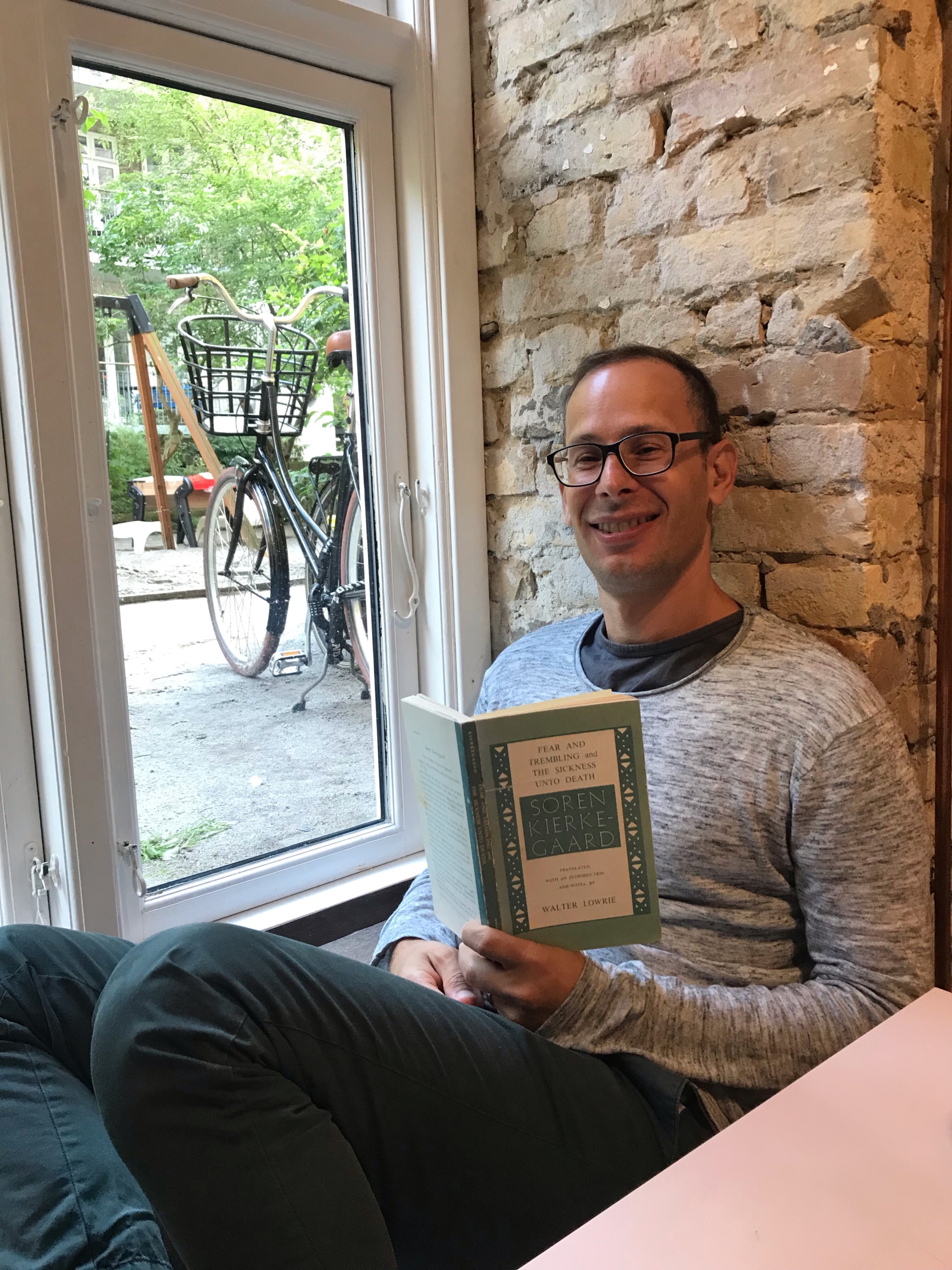 Conférence du Professeur invité Joshua Schuster – LERMA